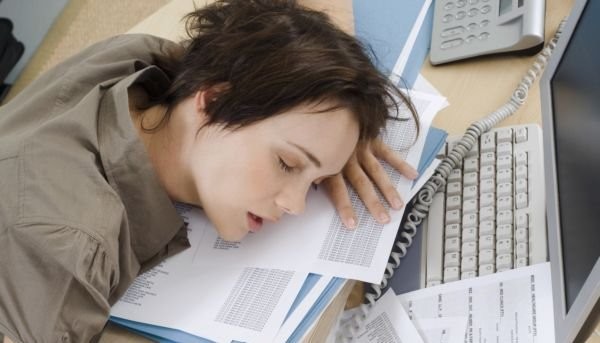 10 Ways To Stay Awake And Focused While Studying - School Drillers